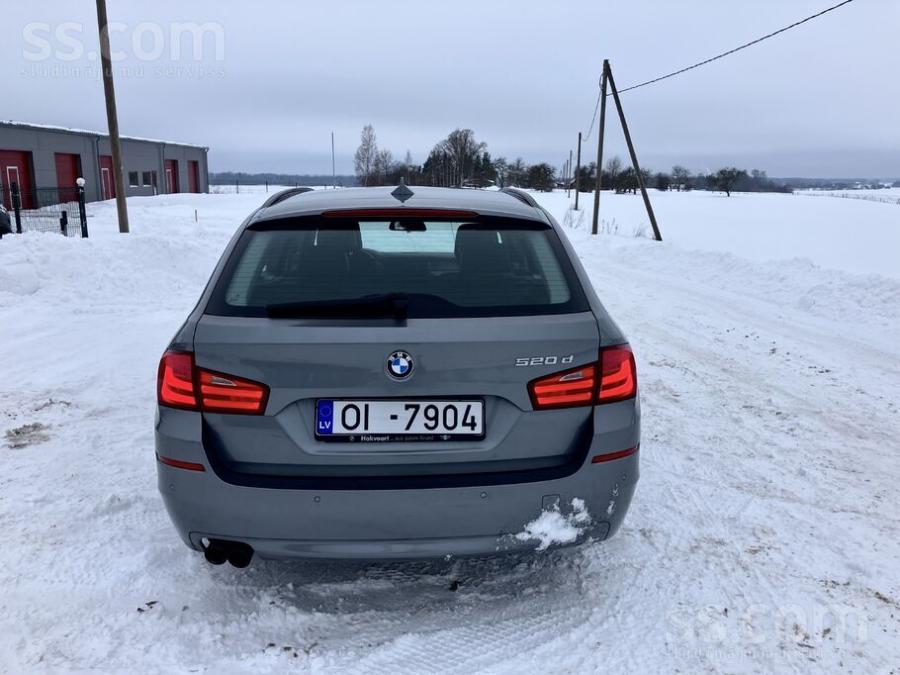 Grey BMW 520 2011 in Talsi, with an engine capacity of 2.00 L and mileage of 232 thousand km for 9990 €, photo 4 on AUTOMOTO.COM.LV