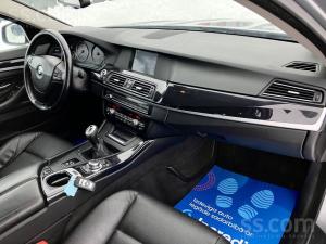 Grey BMW 520 2011 in Talsi, with an engine capacity of 2.00 L and mileage of 232 thousand km for 9990 €, photo 17 on AUTOMOTO.COM.LV
