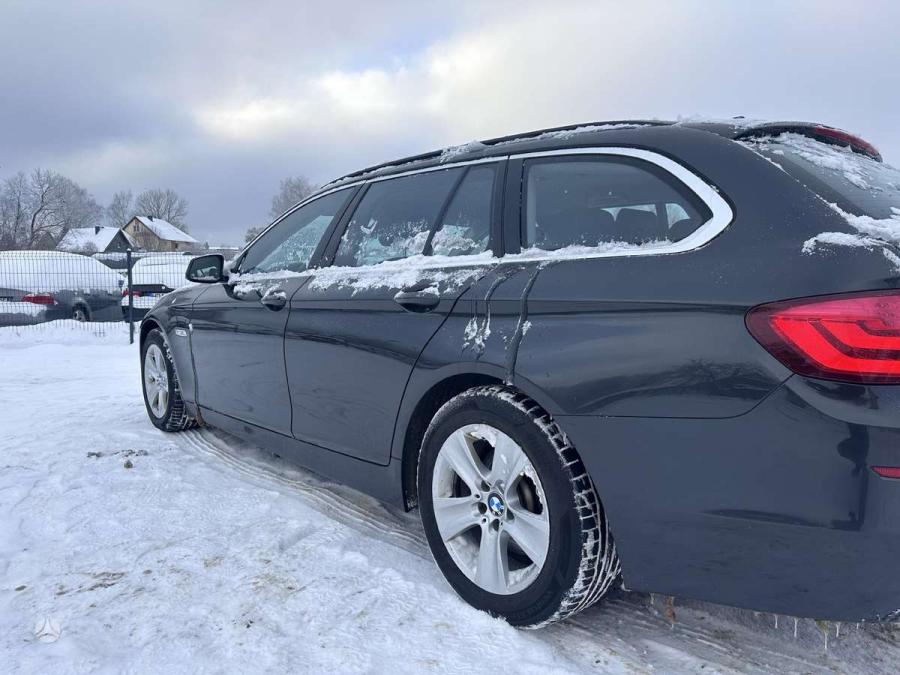 Pelēks BMW 520 2011 Viļņa, ar dzinēja tilpumu 2.00 L un nobraukumu 281 tūkst. km par 6950 €, foto 9 vietnē AUTOMOTO.COM.LV