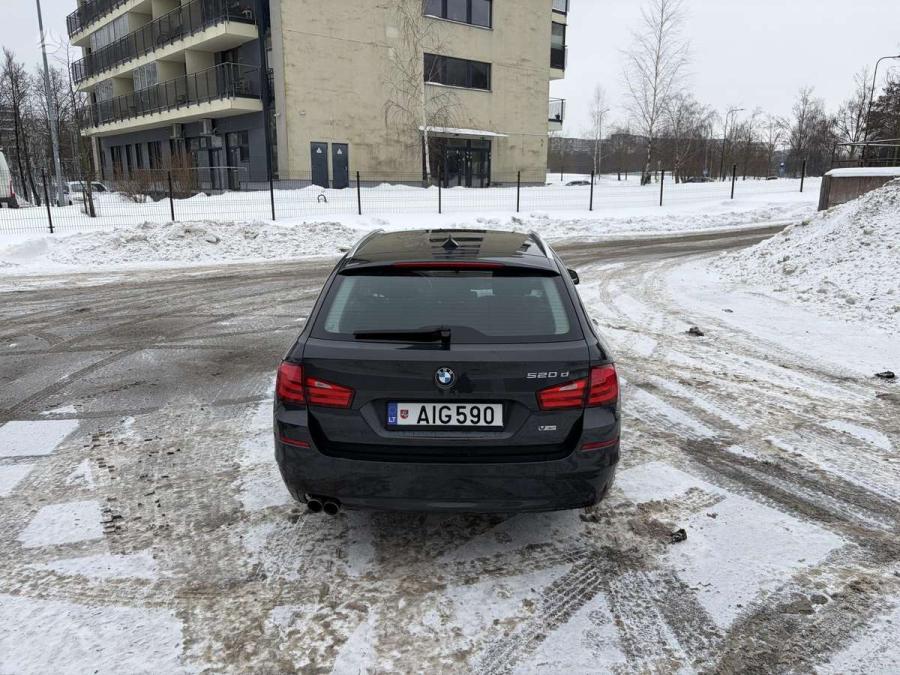 Grey BMW 520 2011 in Vilnius, with an engine capacity of 2.00 L and mileage of 330 thousand km for 5400 €, photo 11 on AUTOMOTO.COM.LV