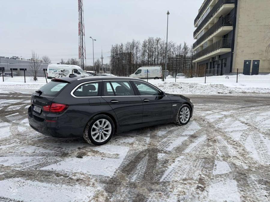 Grey BMW 520 2011 in Vilnius, with an engine capacity of 2.00 L and mileage of 330 thousand km for 5400 €, photo 14 on AUTOMOTO.COM.LV
