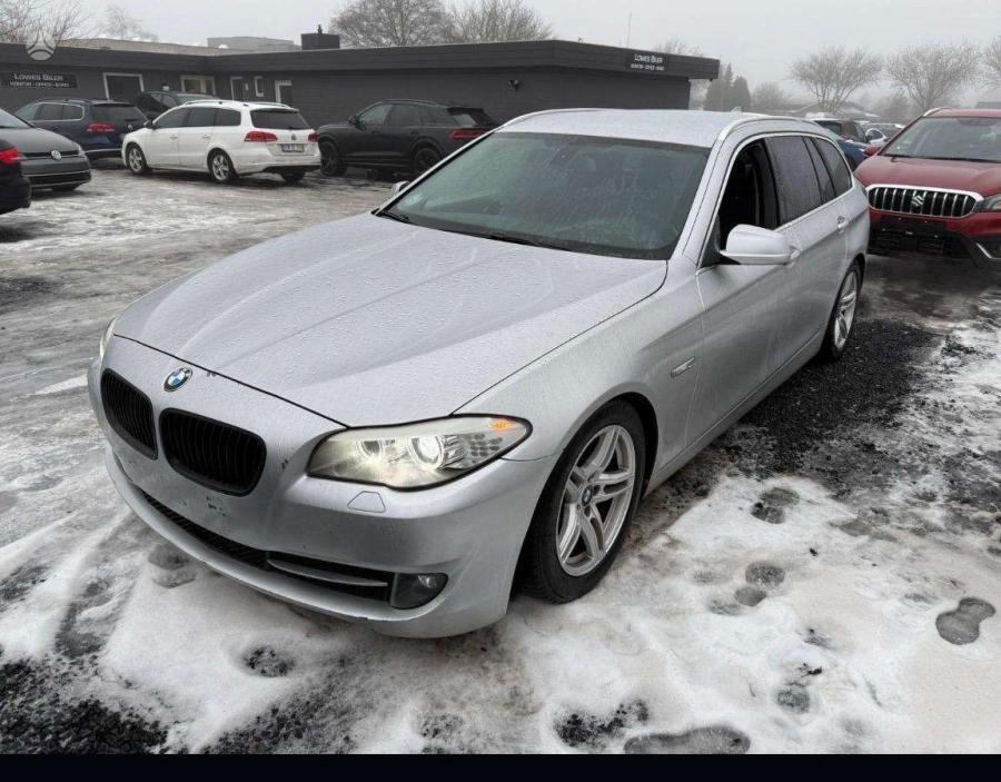 Pelēks BMW 520 2011 Jonava, ar dzinēja tilpumu 2.00 L un nobraukumu 390 tūkst. km par 5800 €, foto 1 vietnē AUTOMOTO.COM.LV