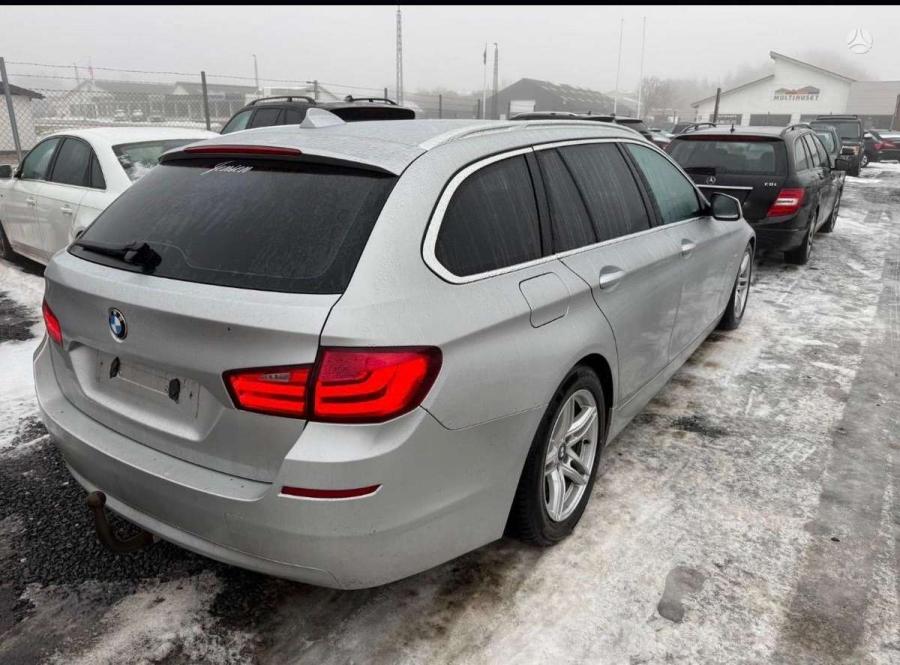 Pelēks BMW 520 2011 Jonava, ar dzinēja tilpumu 2.00 L un nobraukumu 390 tūkst. km par 5800 €, foto 2 vietnē AUTOMOTO.COM.LV