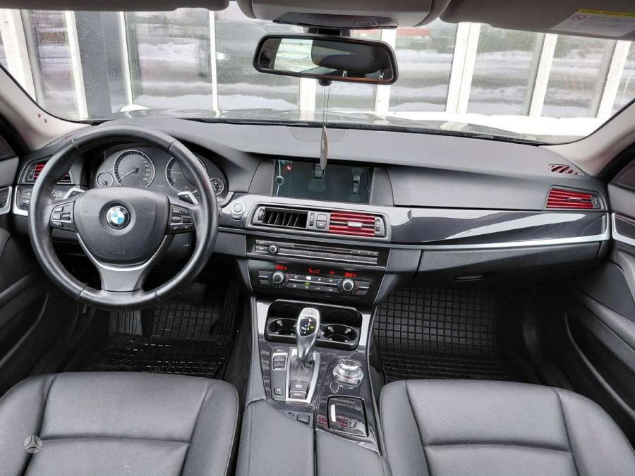 Grey BMW 520 2011 in Vilnius, with an engine capacity of 2.00 L and mileage of 312 thousand km for 7500 €, photo 11 on AUTOMOTO.COM.LV