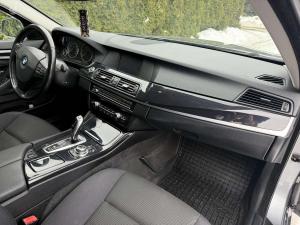 Grey BMW 520 2011 in Utena, with an engine capacity of 2.00 L and mileage of 245 thousand km for 6900 €, photo 2 on AUTOMOTO.COM.LV