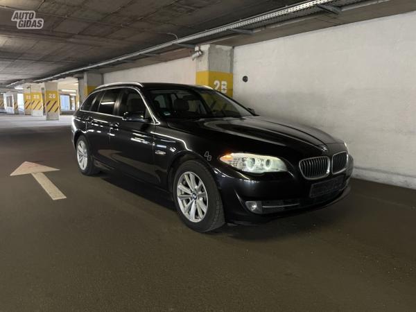Pelēks BMW 520 2011 Viļņa, ar dzinēja tilpumu 2.00 L un nobraukumu 200 tūkst. km par 6390 €, foto 1 vietnē AUTOMOTO.COM.LV