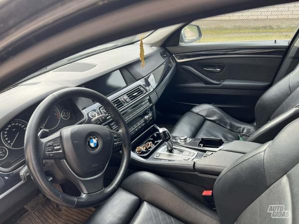 Pelēks BMW 520 2011 Panevēža, ar dzinēja tilpumu 2.00 L un nobraukumu 399 tūkst. km par 7450 €, foto 4 vietnē AUTOMOTO.COM.LV