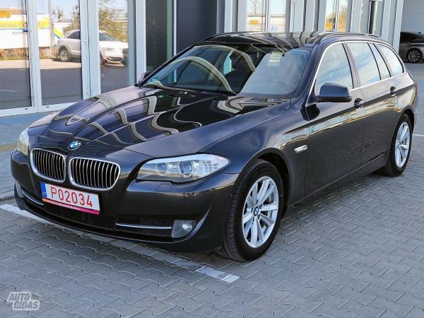 Pelēks BMW 520 2011 Viļņa, ar dzinēja tilpumu 2.00 L un nobraukumu 357 tūkst. km par 6250 €, foto 1 vietnē AUTOMOTO.COM.LV