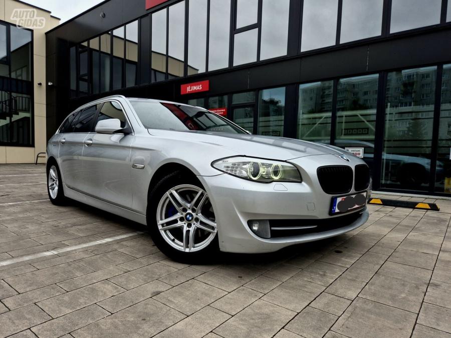 Grey BMW 520 2011 in Kaunas, with an engine capacity of 2.00 L and mileage of 283 thousand km for 6600 €, photo 1 on AUTOMOTO.COM.LV