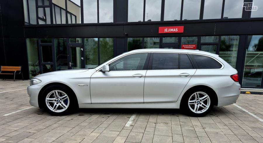 Grey BMW 520 2011 in Kaunas, with an engine capacity of 2.00 L and mileage of 283 thousand km for 6600 €, photo 6 on AUTOMOTO.COM.LV