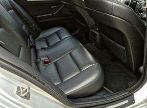 Grey BMW 520 2011 in Kaunas, with an engine capacity of 2.00 L and mileage of 283 thousand km for 6600 €, photo 21 on AUTOMOTO.COM.LV