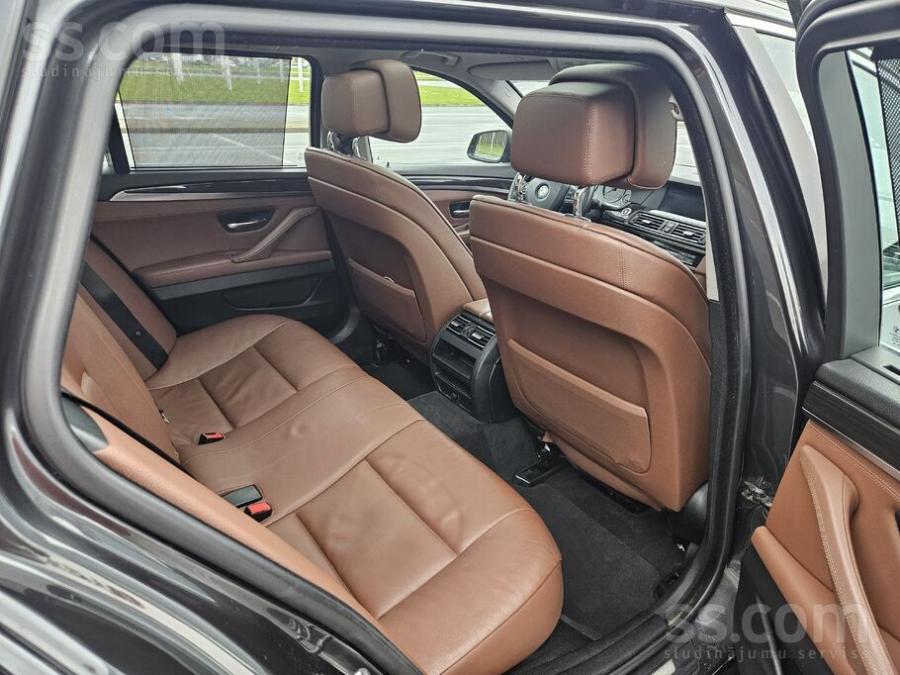 Grey BMW 520 2011 in Riga, with an engine capacity of 2.00 L and mileage of 405 thousand km for 9000 €, photo 14 on AUTOMOTO.COM.LV