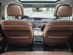 Grey BMW 520 2011 in Riga, with an engine capacity of 2.00 L and mileage of 405 thousand km for 9000 €, photo 15 on AUTOMOTO.COM.LV