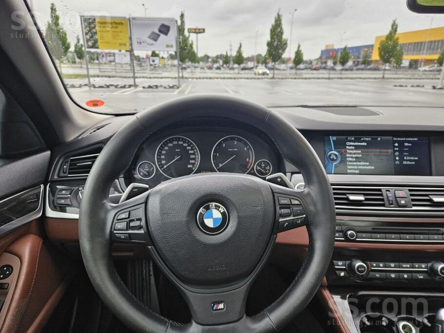 Grey BMW 520 2011 in Riga, with an engine capacity of 2.00 L and mileage of 405 thousand km for 9000 €, photo 19 on AUTOMOTO.COM.LV