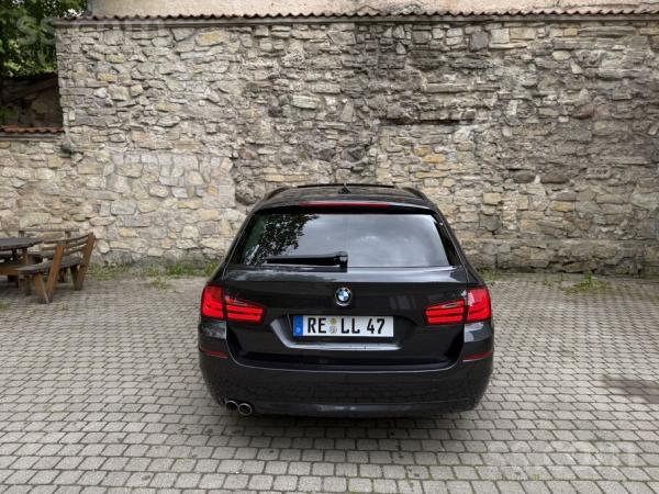 Grey BMW 520 2011 in Cesis, with an engine capacity of 2.00 L and mileage of 290 thousand km for 8750 €, photo 5 on AUTOMOTO.COM.LV