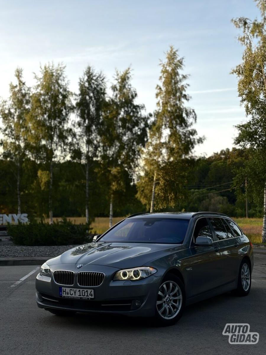 Pelēks BMW 520 2011 Kauņa, ar dzinēja tilpumu 2.00 L un nobraukumu 317 tūkst. km par 8000 €, foto 1 vietnē AUTOMOTO.COM.LV
