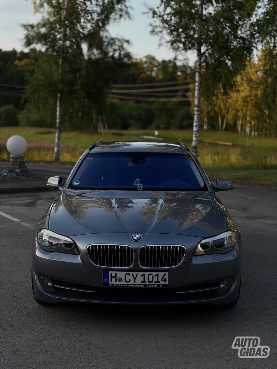 Pelēks BMW 520 2011 Kauņa, ar dzinēja tilpumu 2.00 L un nobraukumu 317 tūkst. km par 8000 €, foto 4 vietnē AUTOMOTO.COM.LV