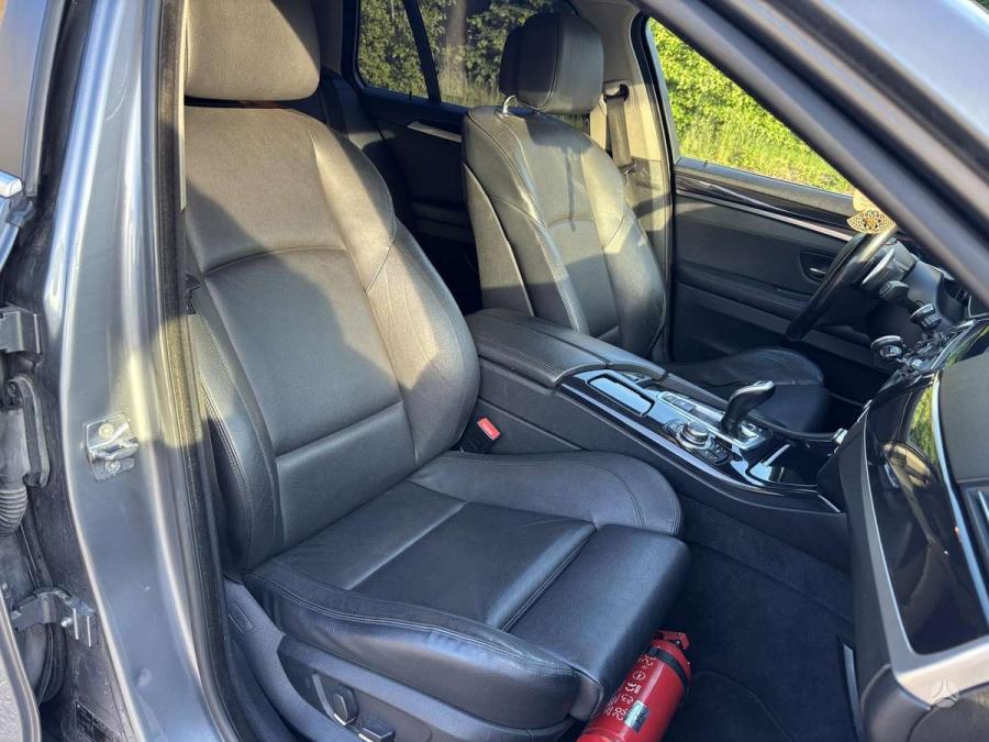 Pelēks BMW 520 2011 Šauļi, ar dzinēja tilpumu 2.00 L un nobraukumu 355 tūkst. km par 7299 €, foto 14 vietnē AUTOMOTO.COM.LV