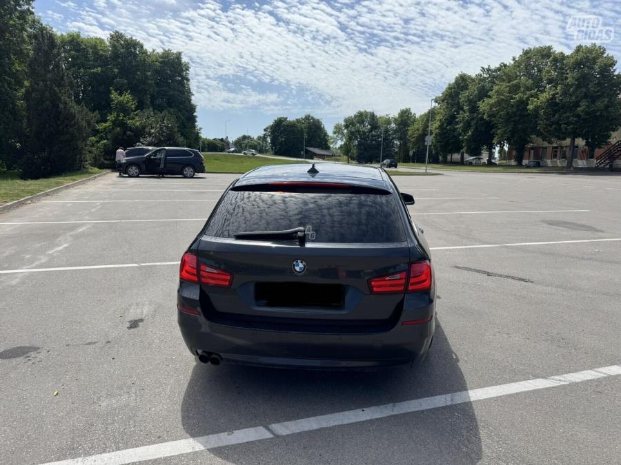 Pelēks BMW 520 2011 Viļņa, ar dzinēja tilpumu 2.00 L un nobraukumu 389 tūkst. km par 5800 €, foto 6 vietnē AUTOMOTO.COM.LV
