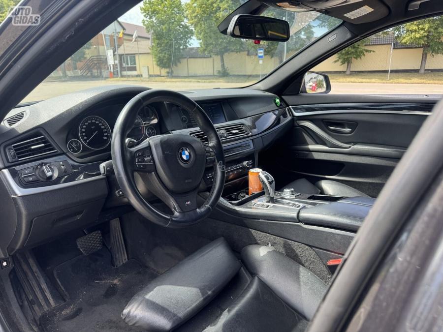 Pelēks BMW 520 2011 Viļņa, ar dzinēja tilpumu 2.00 L un nobraukumu 389 tūkst. km par 5800 €, foto 7 vietnē AUTOMOTO.COM.LV