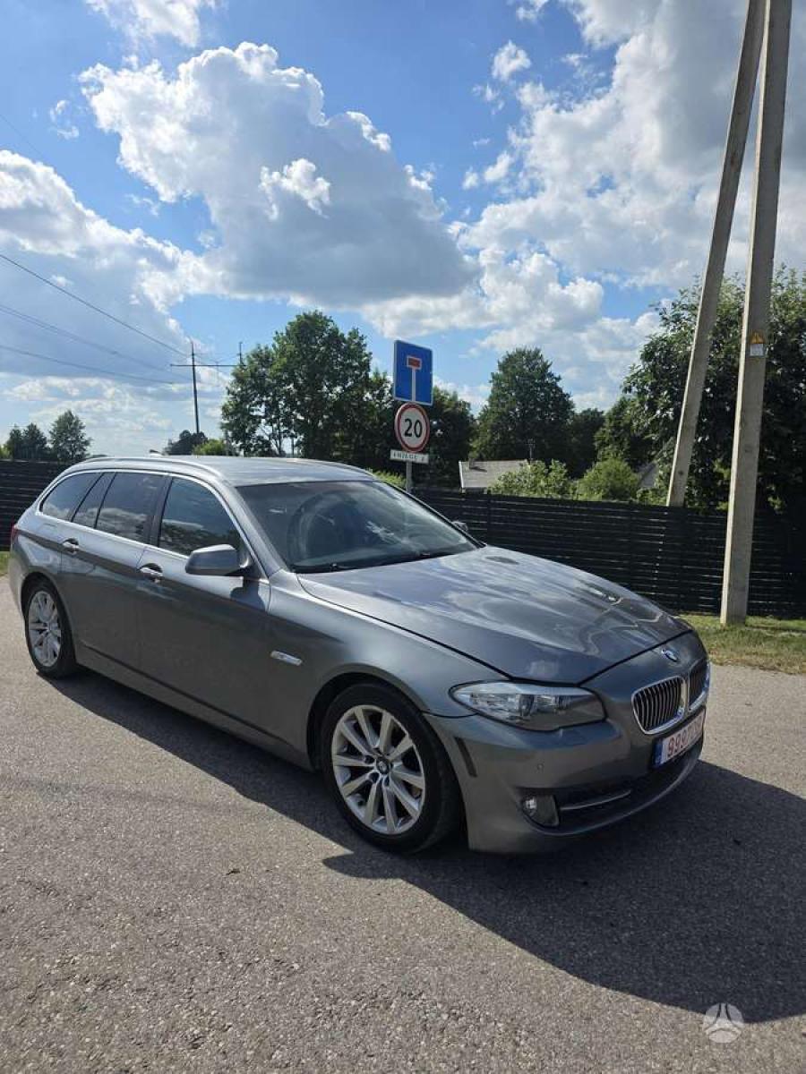 Pelēks BMW 520 2011 Marijampole, ar dzinēja tilpumu 2.00 L un nobraukumu 300 tūkst. km par 4550 €, foto 5 vietnē AUTOMOTO.COM.LV