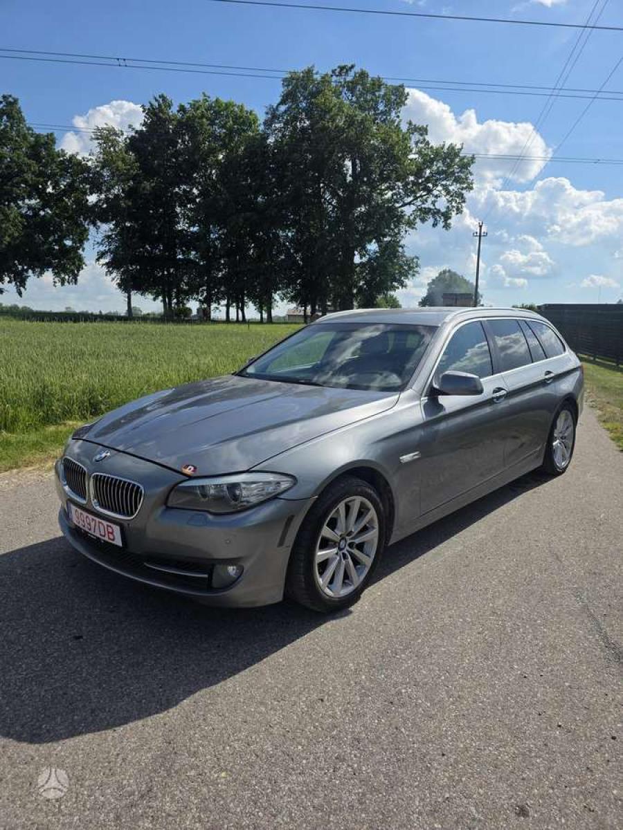 Pelēks BMW 520 2011 Marijampole, ar dzinēja tilpumu 2.00 L un nobraukumu 300 tūkst. km par 4550 €, foto 10 vietnē AUTOMOTO.COM.LV