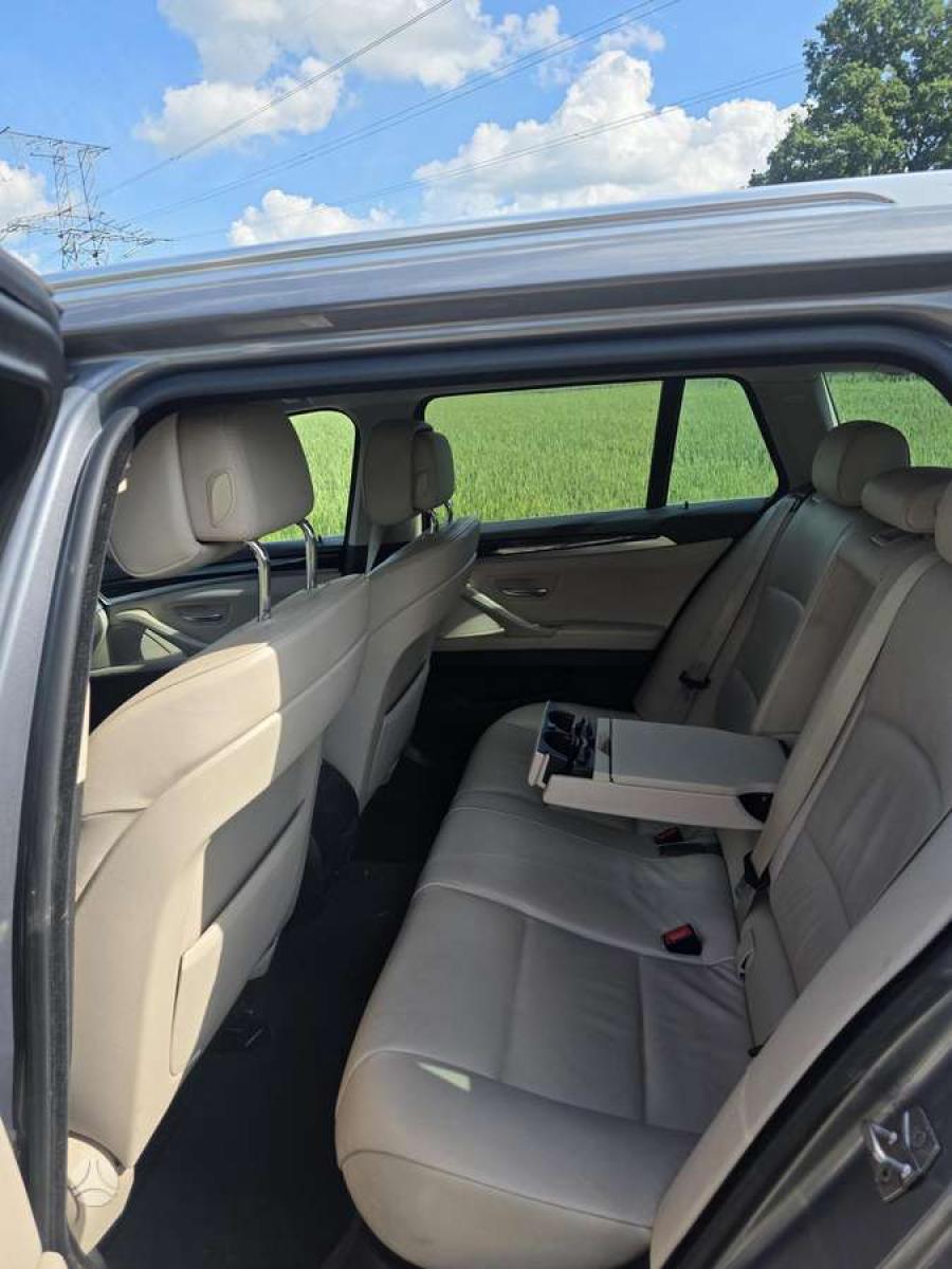 Pelēks BMW 520 2011 Marijampole, ar dzinēja tilpumu 2.00 L un nobraukumu 300 tūkst. km par 4550 €, foto 12 vietnē AUTOMOTO.COM.LV