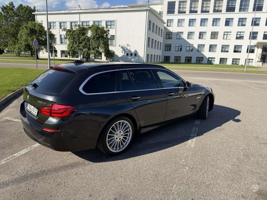 Grey BMW 520 2011 in Kaunas, with an engine capacity of 2.00 L and mileage of 313 thousand km for 8100 €, photo 4 on AUTOMOTO.COM.LV