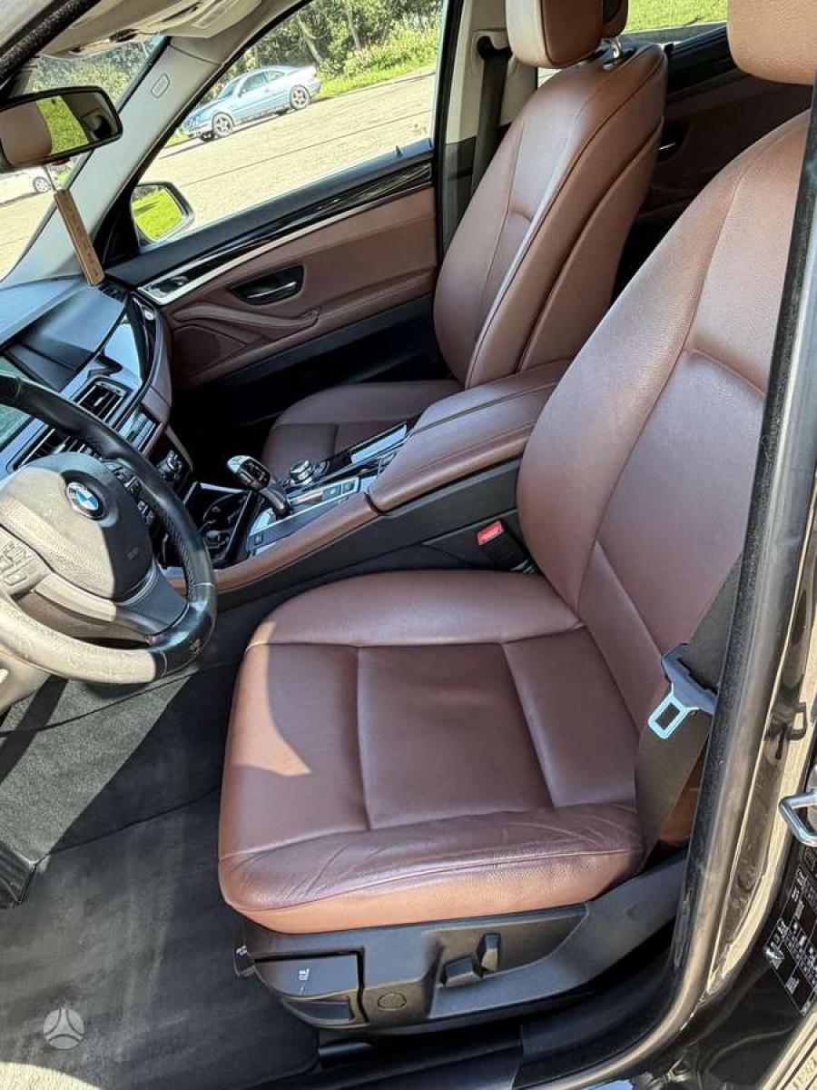 Grey BMW 520 2011 in Kaunas, with an engine capacity of 2.00 L and mileage of 313 thousand km for 8100 €, photo 11 on AUTOMOTO.COM.LV