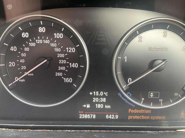 Pelēks BMW 520 2011 Panevēža, ar dzinēja tilpumu 2.00 L un nobraukumu 239 tūkst. km par 3200 €, foto 8 vietnē AUTOMOTO.COM.LV
