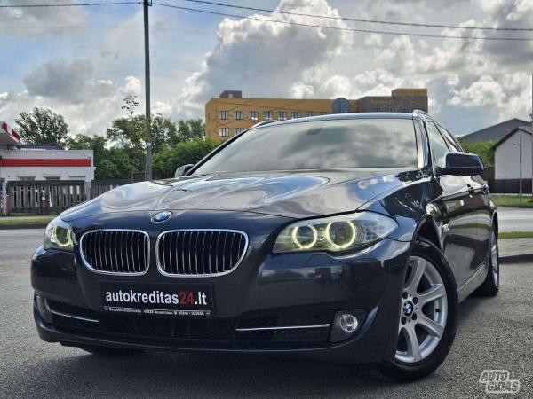 Grey BMW 520 2011 in Siauliai, with an engine capacity of 2.00 L and mileage of 269 thousand km for 7450 €, photo 1 on AUTOMOTO.COM.LV