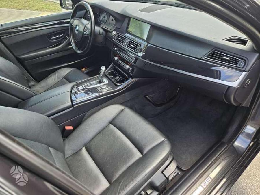 Grey BMW 520 2011 in Siauliai, with an engine capacity of 2.00 L and mileage of 269 thousand km for 7450 €, photo 14 on AUTOMOTO.COM.LV