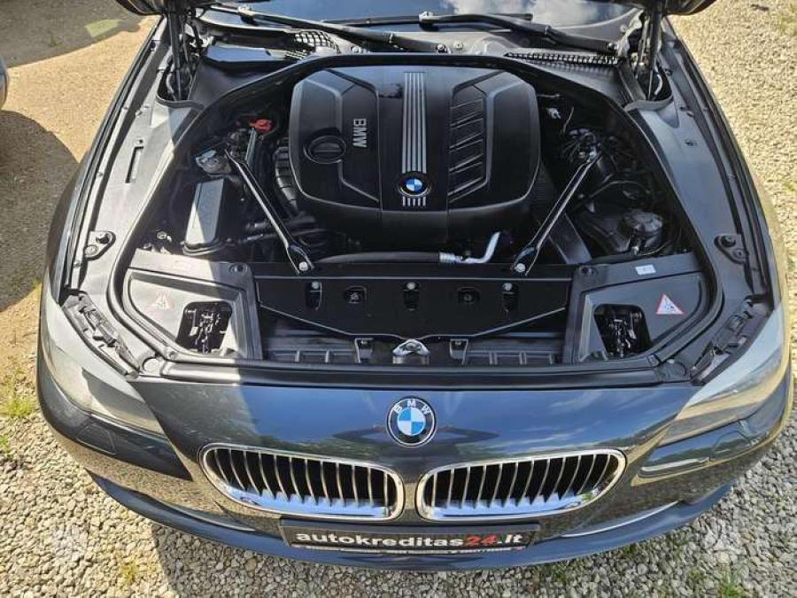 Grey BMW 520 2011 in Siauliai, with an engine capacity of 2.00 L and mileage of 269 thousand km for 7450 €, photo 22 on AUTOMOTO.COM.LV