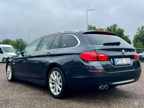 Grey BMW 520 2011 in Panevezys, with an engine capacity of 2.00 L and mileage of 330 thousand km for 7500 €, photo 6 on AUTOMOTO.COM.LV