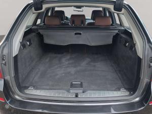 Grey BMW 520 2011 in Vilnius, with an engine capacity of 2.00 L and mileage of 284 thousand km for 9299 €, photo 11 on AUTOMOTO.COM.LV