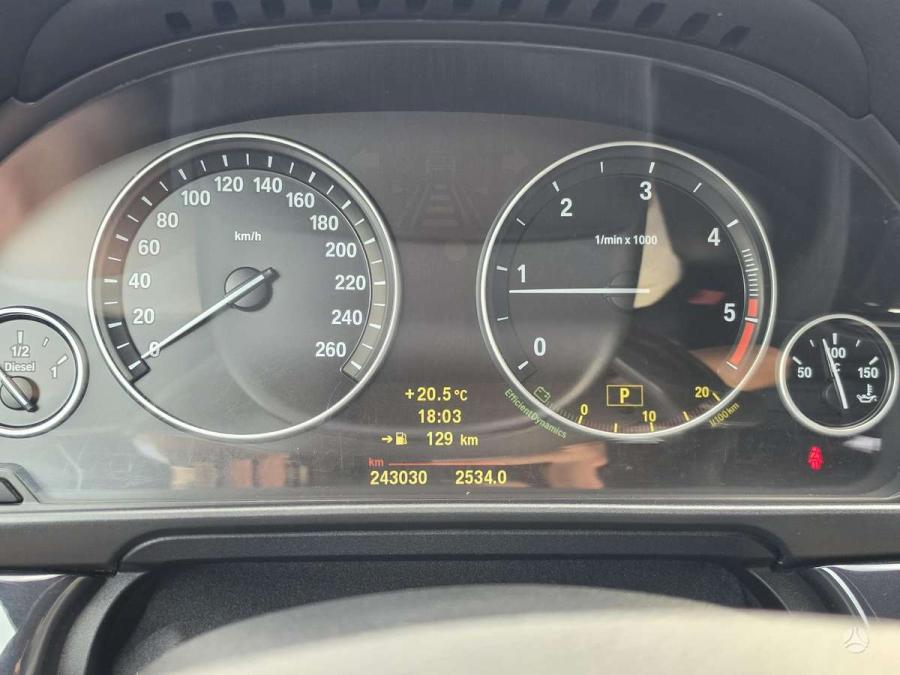 Pelēks BMW 520 2011 Šauļi, ar dzinēja tilpumu 2.00 L un nobraukumu 243 tūkst. km par 7700 €, foto 16 vietnē AUTOMOTO.COM.LV