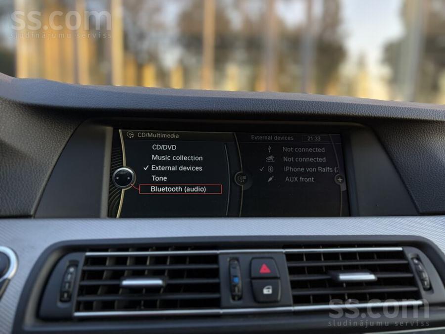 Grey BMW 520 2011 in Tukums, with an engine capacity of 2.00 L and mileage of 259 thousand km for 11290 €, photo 23 on AUTOMOTO.COM.LV