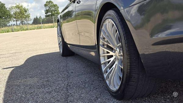 Grey BMW 520 2011 in Marijampole, with an engine capacity of 2.00 L and mileage of 337 thousand km for 6900 €, photo 9 on AUTOMOTO.COM.LV