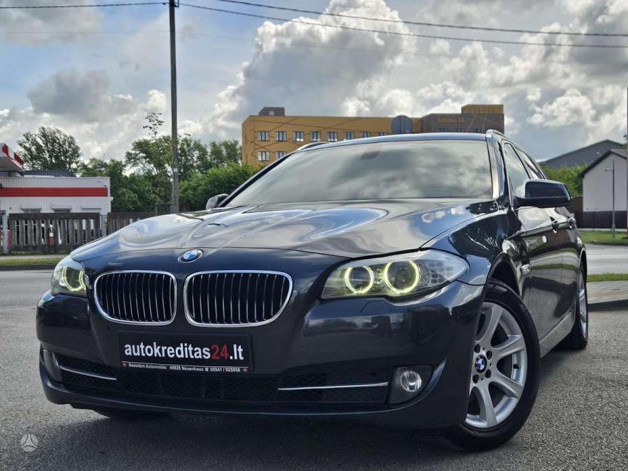 Pelēks BMW 520 2011 Šauļi, ar dzinēja tilpumu 2.00 L un nobraukumu 269 tūkst. km par 7400 €, foto 1 vietnē AUTOMOTO.COM.LV