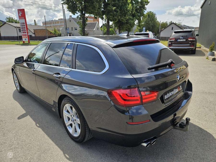 Pelēks BMW 520 2011 Šauļi, ar dzinēja tilpumu 2.00 L un nobraukumu 269 tūkst. km par 7400 €, foto 5 vietnē AUTOMOTO.COM.LV
