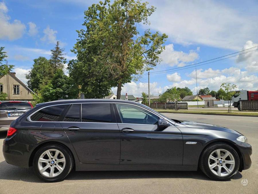 Pelēks BMW 520 2011 Šauļi, ar dzinēja tilpumu 2.00 L un nobraukumu 269 tūkst. km par 7400 €, foto 10 vietnē AUTOMOTO.COM.LV
