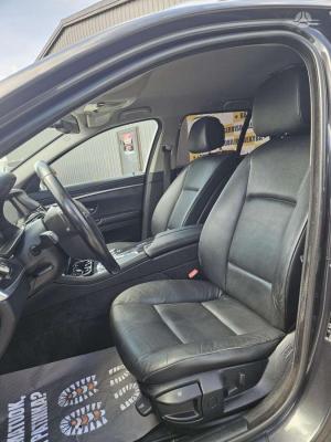 Pelēks BMW 520 2011 Šauļi, ar dzinēja tilpumu 2.00 L un nobraukumu 269 tūkst. km par 7400 €, foto 14 vietnē AUTOMOTO.COM.LV
