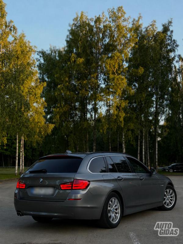 Grey BMW 520 2011 in Kaunas, with an engine capacity of 2.00 L and mileage of 320 thousand km for 7300 €, photo 3 on AUTOMOTO.COM.LV