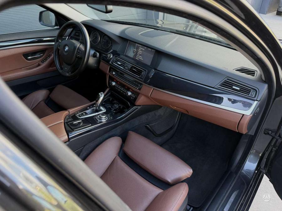 Pelēks BMW 520 2011 Kauņa, ar dzinēja tilpumu 2.00 L un nobraukumu 255 tūkst. km par 8500 €, foto 18 vietnē AUTOMOTO.COM.LV