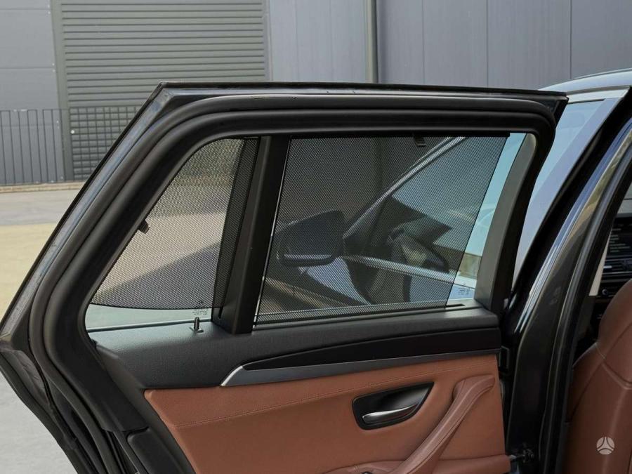 Pelēks BMW 520 2011 Kauņa, ar dzinēja tilpumu 2.00 L un nobraukumu 255 tūkst. km par 8500 €, foto 23 vietnē AUTOMOTO.COM.LV