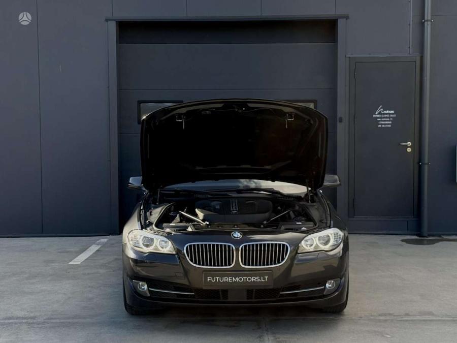 Pelēks BMW 520 2011 Kauņa, ar dzinēja tilpumu 2.00 L un nobraukumu 255 tūkst. km par 8500 €, foto 27 vietnē AUTOMOTO.COM.LV