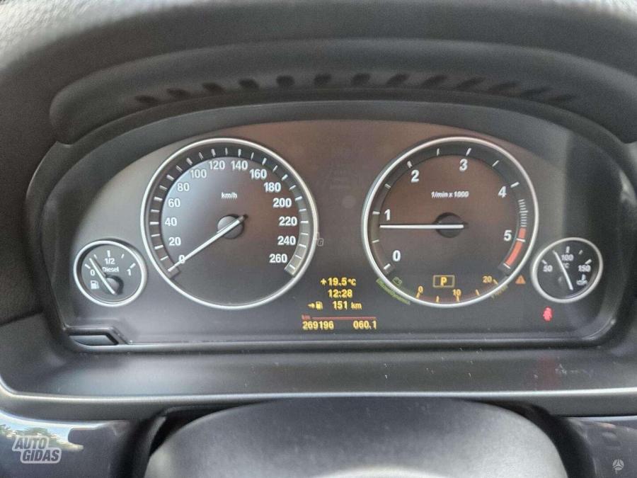Grey BMW 520 2011 in Siauliai, with an engine capacity of 2.00 L and mileage of 269 thousand km for 6950 €, photo 23 on AUTOMOTO.COM.LV