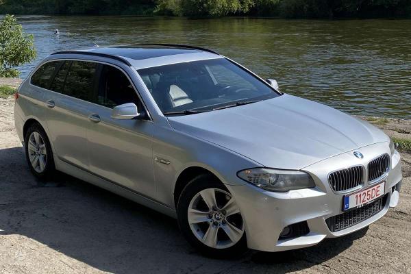 BMW 520 2011 in Vilnius on AUTOMOTO.COM.LV Grey BMW 520 2011 in Vilnius, with an engine capacity of 2.00 L and mileage of 470 thousand km for 5500 €, photo 3 on AUTOMOTO.COM.LV