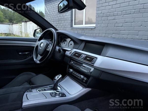 Pelēks BMW 520 2011 Tukums, ar dzinēja tilpumu 2.00 L un nobraukumu 263 tūkst. km par 10490 €, foto 8 vietnē AUTOMOTO.COM.LV