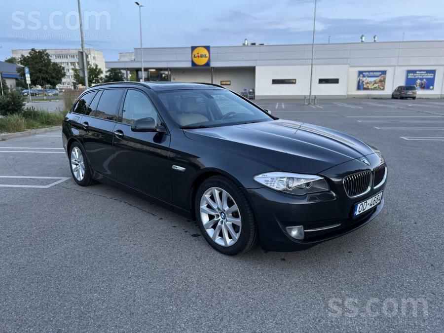 Pelēks BMW 520 2012 Liepāja, ar dzinēja tilpumu 2.00 L un nobraukumu 335 tūkst. km par 7950 €, foto 2 vietnē AUTOMOTO.COM.LV